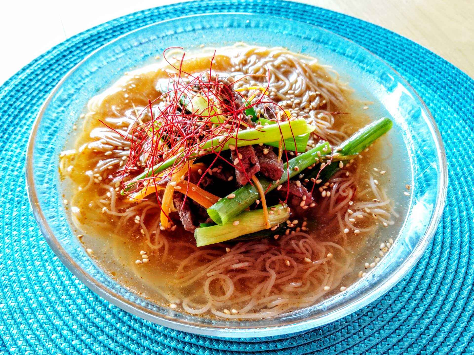 冷たいスープで食べやすい「スタミナ韓国冷麺」 アスレシピ特派員・サポーターから:アスレシピ